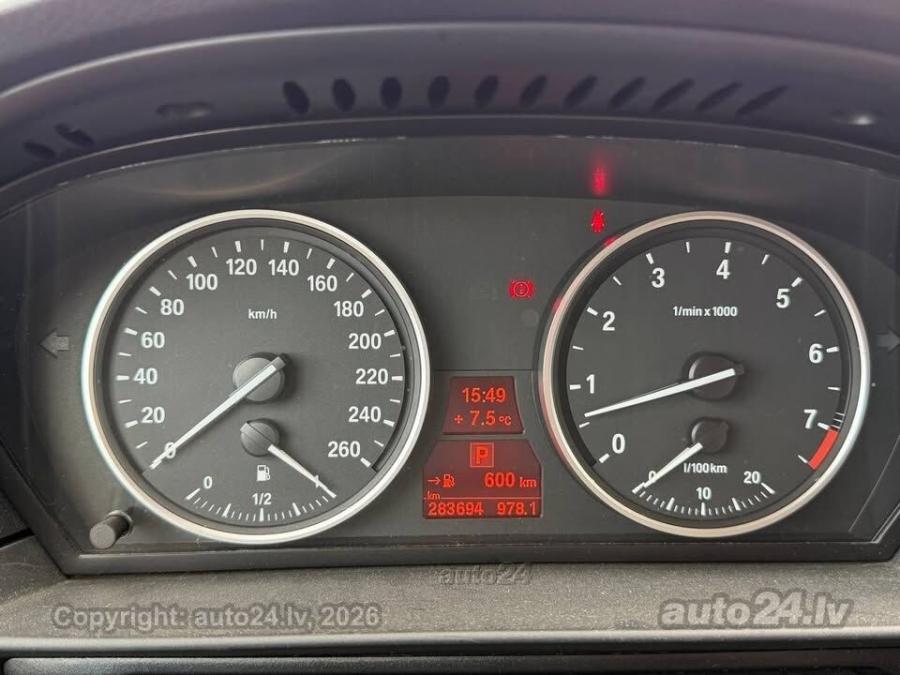 Zils BMW 5 Series 2007 Tallina, ar dzinēja tilpumu 3.00 L un nobraukumu 285 tūkst. km par 5700 €, foto 9 vietnē AUTOMOTO.COM.LV