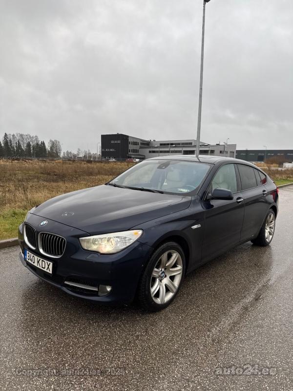 Zils BMW 5 Series 2010 Tartu, ar dzinēja tilpumu 3.00 L un nobraukumu 407 tūkst. km par 7999 €, foto 1 vietnē AUTOMOTO.COM.LV