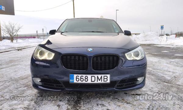 Blue BMW 5 Series 2010 in Tallinn, with an engine capacity of 4.40 L and mileage of 240 thousand km for 8499 €, photo 2 on AUTOMOTO.COM.LV
