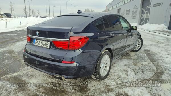 Blue BMW 5 Series 2010 in Tallinn, with an engine capacity of 4.40 L and mileage of 240 thousand km for 8499 €, photo 5 on AUTOMOTO.COM.LV