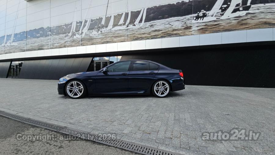 Blue BMW 5 Series 2010 in Tallinn, with an engine capacity of 3.00 L and mileage of 314 thousand km for 12900 €, photo 4 on AUTOMOTO.COM.LV