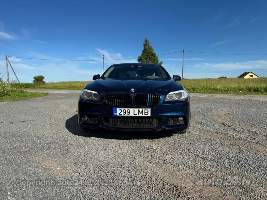 Zils BMW 5 Series 2011 Tallina, ar dzinēja tilpumu 3.00 L un nobraukumu 309 tūkst. km par 11000 €, foto 1 vietnē AUTOMOTO.COM.LV