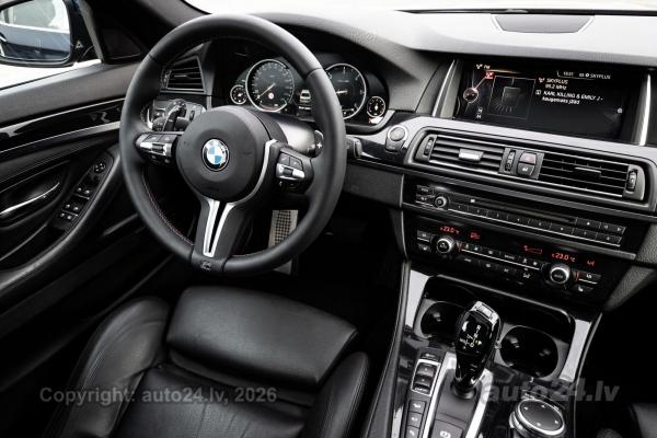 Blue BMW 5 Series 2015 in Tartu, with an engine capacity of 3.00 L and mileage of 234 thousand km for 14999 €, photo 10 on AUTOMOTO.COM.LV