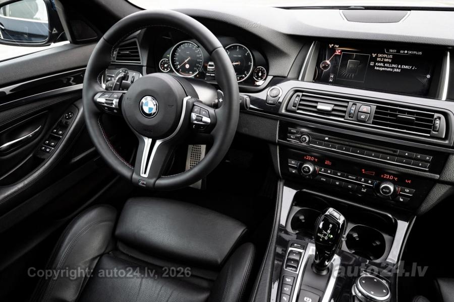 Blue BMW 5 Series 2015 in Tartu, with an engine capacity of 3.00 L and mileage of 234 thousand km for 14999 €, photo 11 on AUTOMOTO.COM.LV