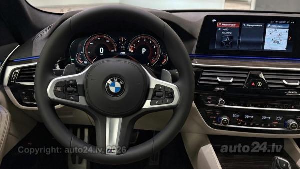 Blue BMW 5 Series 2017 in Riga, with an engine capacity of 2.00 L and mileage of 127 thousand km for 20000 €, photo 7 on AUTOMOTO.COM.LV