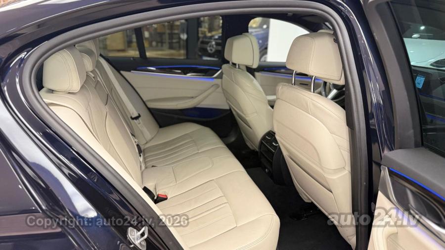 Blue BMW 5 Series 2017 in Riga, with an engine capacity of 2.00 L and mileage of 127 thousand km for 20000 €, photo 11 on AUTOMOTO.COM.LV