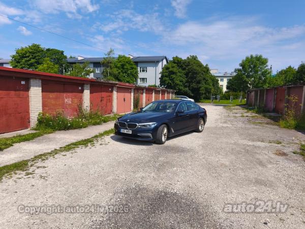 Blue BMW 5 Series 2017 in Tallinn, with an engine capacity of 2.00 L and mileage of 152 thousand km for 25500 €, photo 7 on AUTOMOTO.COM.LV