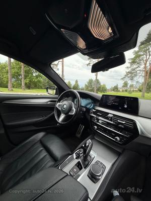 Blue BMW 5 Series 2017 in Tallinn, with an engine capacity of 3.00 L and mileage of 133 thousand km for 30500 €, photo 9 on AUTOMOTO.COM.LV