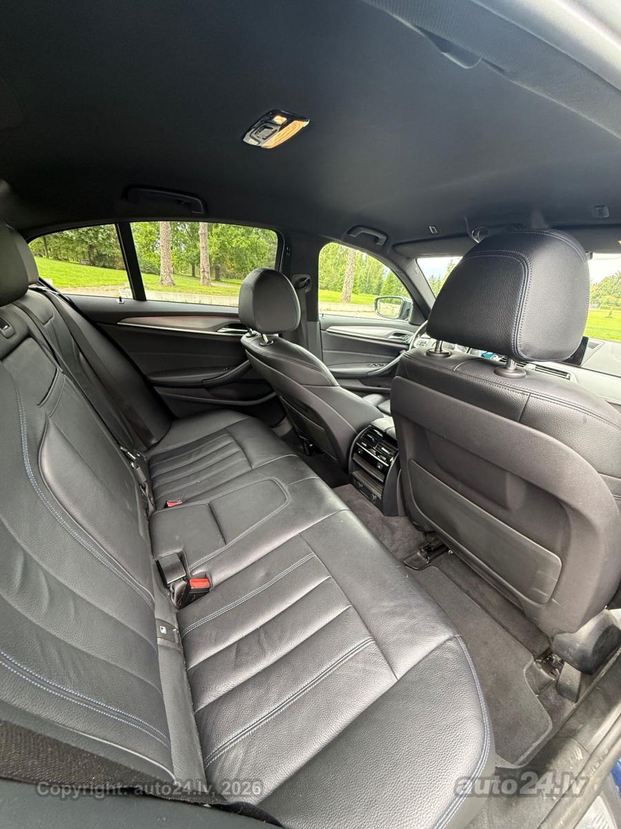 Blue BMW 5 Series 2017 in Tallinn, with an engine capacity of 3.00 L and mileage of 133 thousand km for 30500 €, photo 10 on AUTOMOTO.COM.LV
