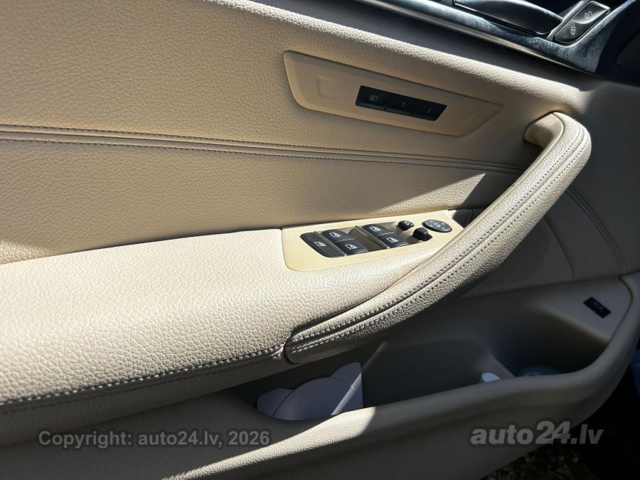 Blue BMW 5 Series 2017 in Tallinn, with an engine capacity of 2.00 L and mileage of 178 thousand km for 21900 €, photo 18 on AUTOMOTO.COM.LV
