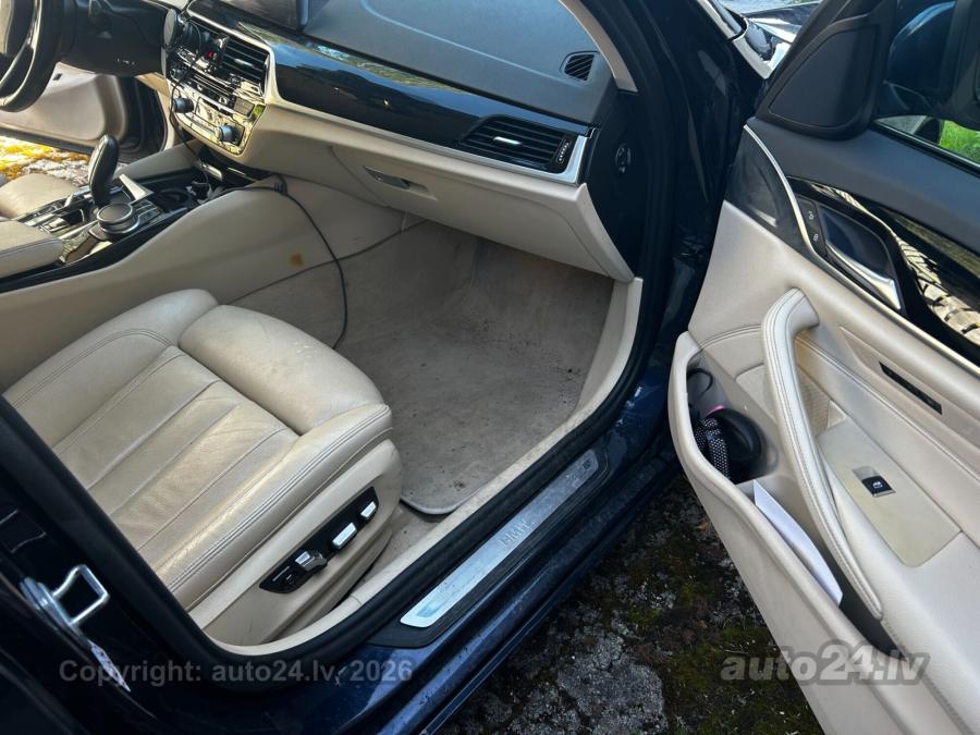 Blue BMW 5 Series 2017 in Tallinn, with an engine capacity of 2.00 L and mileage of 178 thousand km for 21900 €, photo 21 on AUTOMOTO.COM.LV