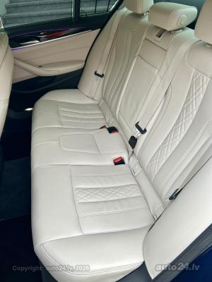 Zils BMW 5 Series 2018 Tallina, ar dzinēja tilpumu 3.00 L un nobraukumu 124 tūkst. km par 27400 €, foto 8 vietnē AUTOMOTO.COM.LV