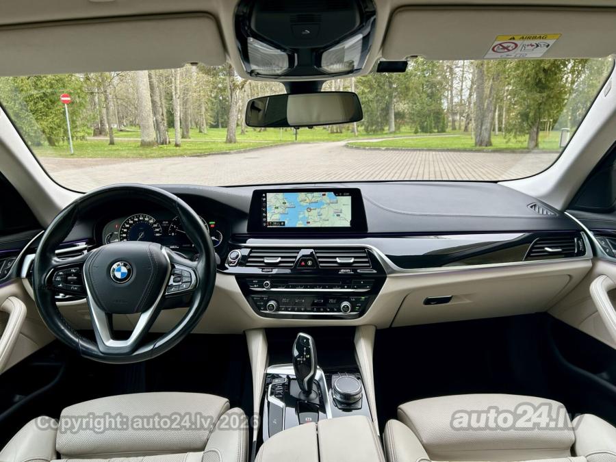 Zils BMW 5 Series 2018 Tallina, ar dzinēja tilpumu 3.00 L un nobraukumu 124 tūkst. km par 27400 €, foto 9 vietnē AUTOMOTO.COM.LV