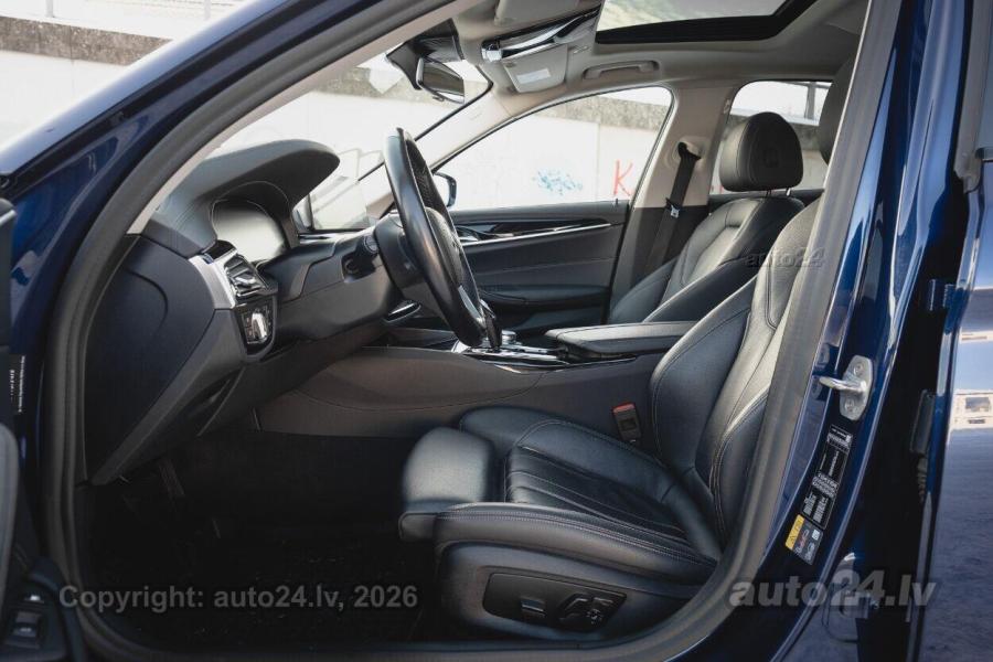 Blue BMW 5 Series 2019 in Tallinn, with an engine capacity of 2.00 L and mileage of 101 thousand km for 30600 €, photo 12 on AUTOMOTO.COM.LV