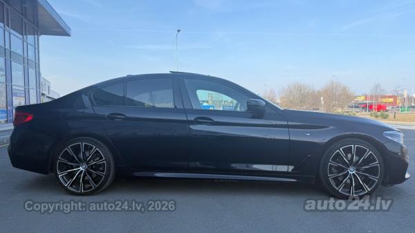 Zils BMW 5 Series 2019 Tallina, ar dzinēja tilpumu 2.00 L un nobraukumu 120 tūkst. km par 29900 €, foto 4 vietnē AUTOMOTO.COM.LV