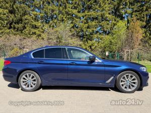 Blue BMW 5 Series 2019 in Tallinn, with an engine capacity of 2.00 L and mileage of 121 thousand km for 29000 €, photo 5 on AUTOMOTO.COM.LV