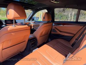 Blue BMW 5 Series 2019 in Tallinn, with an engine capacity of 2.00 L and mileage of 121 thousand km for 29000 €, photo 9 on AUTOMOTO.COM.LV