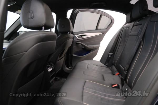 Zils BMW 5 Series 2020 Tallina, ar dzinēja tilpumu 2.00 L un nobraukumu 156 tūkst. km par 29900 €, foto 6 vietnē AUTOMOTO.COM.LV