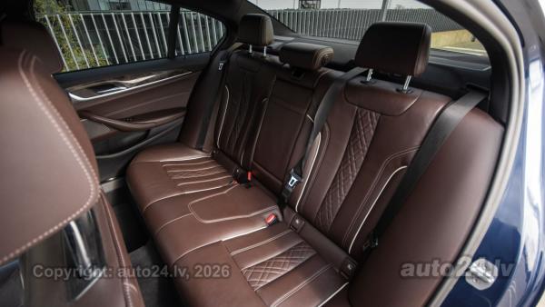 Zils BMW 5 Series 2020 Tallina, ar dzinēja tilpumu 3.00 L un nobraukumu 189 tūkst. km par 32999 €, foto 9 vietnē AUTOMOTO.COM.LV