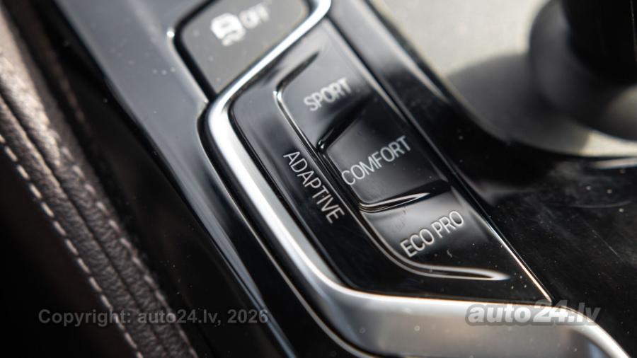 Blue BMW 5 Series 2020 in Tallinn, with an engine capacity of 3.00 L and mileage of 189 thousand km for 32999 €, photo 12 on AUTOMOTO.COM.LV