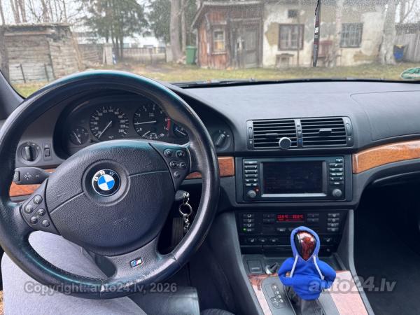 Blue BMW 5 Series 2001 in Tallinn, with an engine capacity of 4.40 L and mileage of 390 thousand km for 4999 €, photo 4 on AUTOMOTO.COM.LV