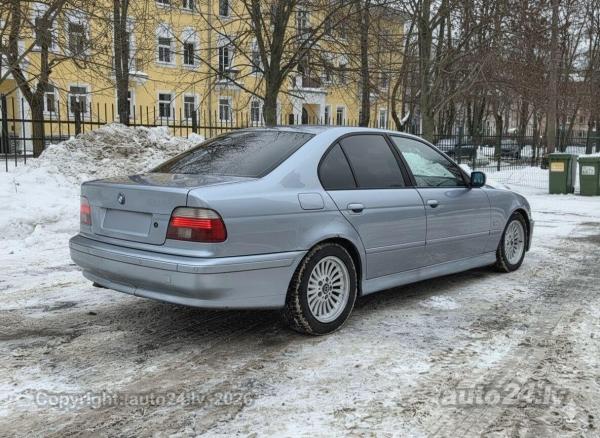 Zils BMW 5 Series 2002 Tallina, ar dzinēja tilpumu 0.00 L un nobraukumu 420 tūkst. km par 2300 €, foto 2 vietnē AUTOMOTO.COM.LV