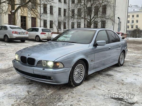 Zils BMW 5 Series 2002 Tallina, ar dzinēja tilpumu 0.00 L un nobraukumu 420 tūkst. km par 2300 €, foto 4 vietnē AUTOMOTO.COM.LV