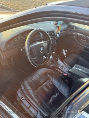 Blue BMW 5 Series 2002 in Tallinn, with an engine capacity of 2.90 L and mileage of 408 thousand km for 2600 €, photo 5 on AUTOMOTO.COM.LV