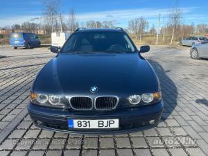 Zils BMW 5 Series 2002 Tallina, ar dzinēja tilpumu 2.50 L un nobraukumu 370 tūkst. km par 1500 €, foto 4 vietnē AUTOMOTO.COM.LV