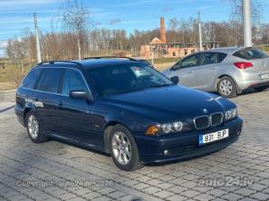Zils BMW 5 Series 2002 Tallina, ar dzinēja tilpumu 2.50 L un nobraukumu 370 tūkst. km par 1500 €, foto 5 vietnē AUTOMOTO.COM.LV
