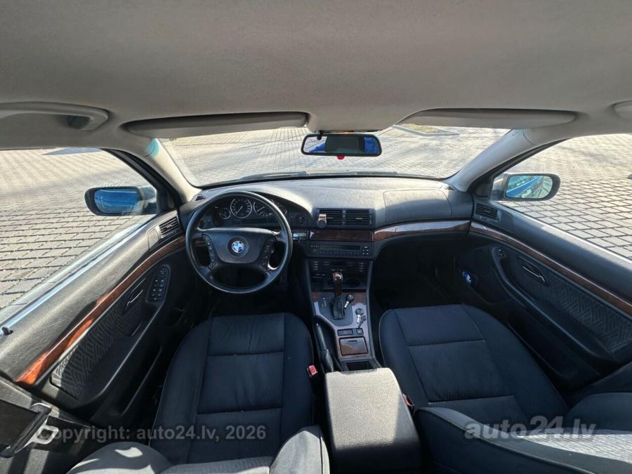 Zils BMW 5 Series 2002 Tallina, ar dzinēja tilpumu 2.50 L un nobraukumu 370 tūkst. km par 1500 €, foto 11 vietnē AUTOMOTO.COM.LV