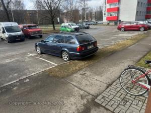 Zils BMW 5 Series 2002 Tallina, ar dzinēja tilpumu 2.50 L un nobraukumu 370 tūkst. km par 1500 €, foto 14 vietnē AUTOMOTO.COM.LV