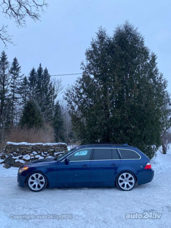 Zils BMW 5 Series 2004 Hāpsalu, ar dzinēja tilpumu 2.50 L un nobraukumu 322 tūkst. km par 4650 €, foto 8 vietnē AUTOMOTO.COM.LV