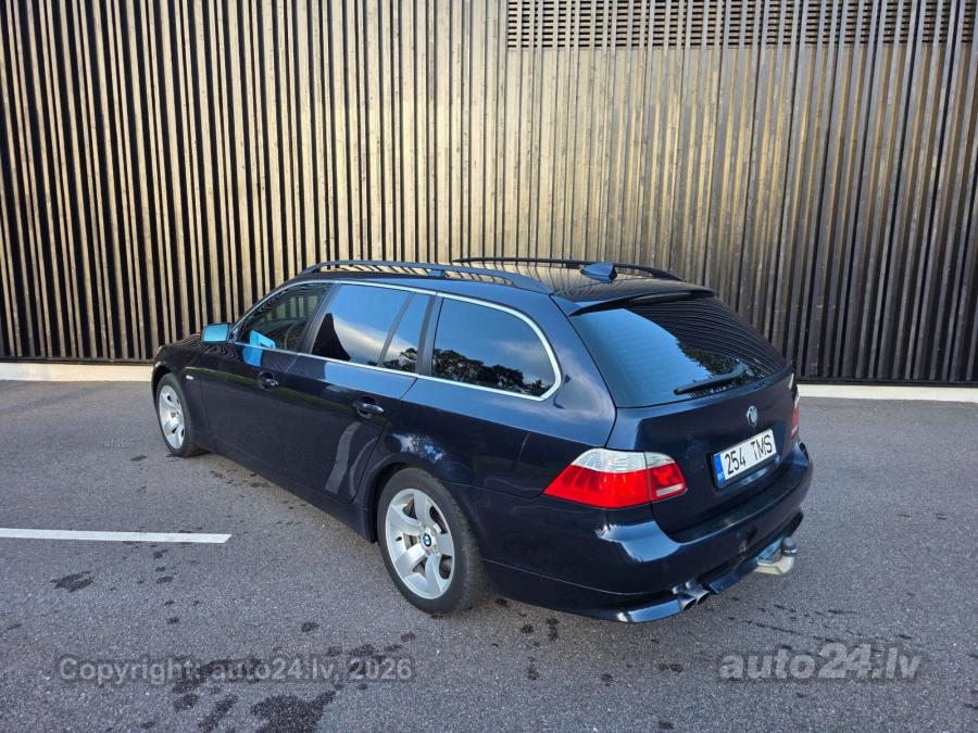 Zils BMW 5 Series 2006 Tartu, ar dzinēja tilpumu 3.00 L un nobraukumu 338 tūkst. km par 3700 €, foto 4 vietnē AUTOMOTO.COM.LV