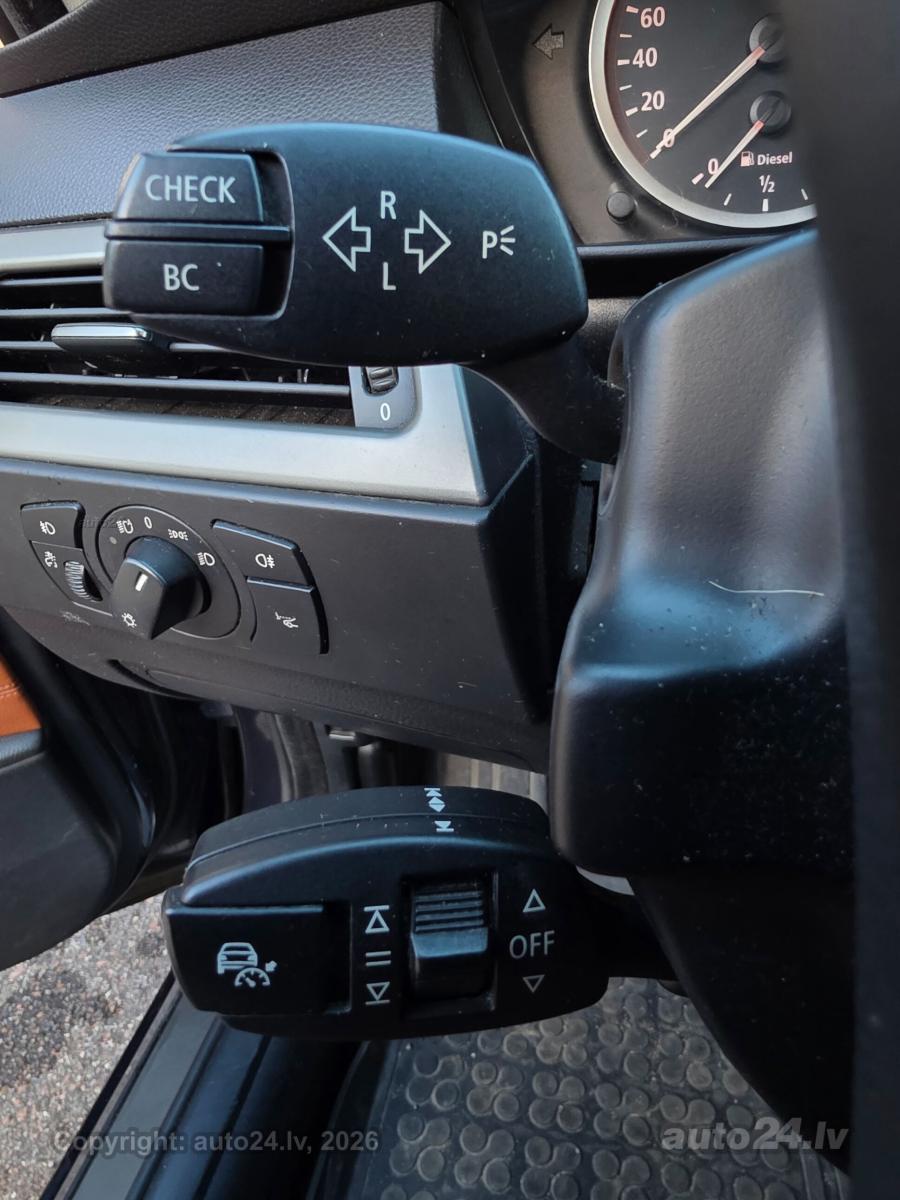 Zils BMW 5 Series 2006 Tartu, ar dzinēja tilpumu 3.00 L un nobraukumu 338 tūkst. km par 3700 €, foto 11 vietnē AUTOMOTO.COM.LV