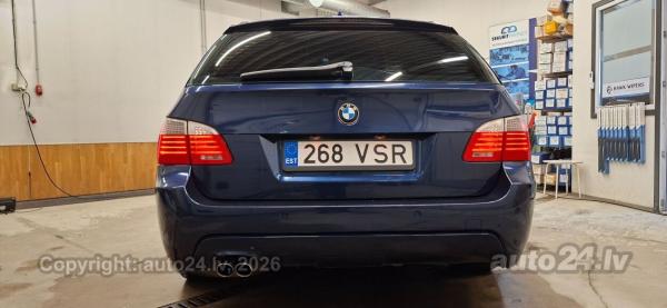 Zils BMW 5 Series 2007 Tallina, ar dzinēja tilpumu 3.00 L un nobraukumu 267 tūkst. km par 7999 €, foto 6 vietnē AUTOMOTO.COM.LV