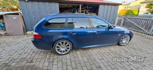 Zils BMW 5 Series 2007 Tallina, ar dzinēja tilpumu 3.00 L un nobraukumu 267 tūkst. km par 7999 €, foto 26 vietnē AUTOMOTO.COM.LV