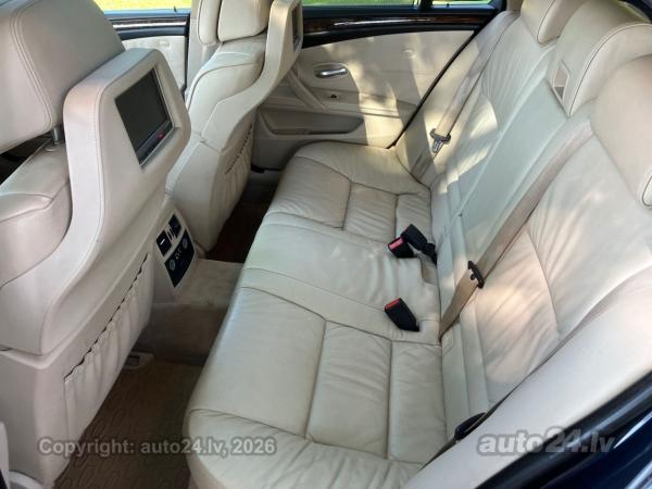 Zils BMW 5 Series 2007 Tallina, ar dzinēja tilpumu 3.00 L un nobraukumu 422 tūkst. km par 7490 €, foto 9 vietnē AUTOMOTO.COM.LV
