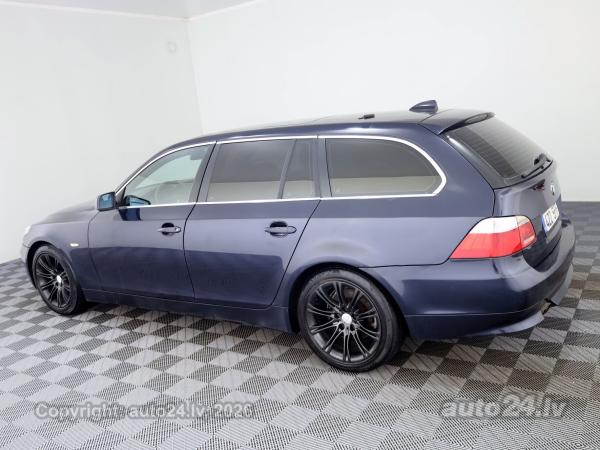 Zils BMW 5 Series 2007 Tallina, ar dzinēja tilpumu 2.50 L un nobraukumu 507 tūkst. km par 1599 €, foto 4 vietnē AUTOMOTO.COM.LV