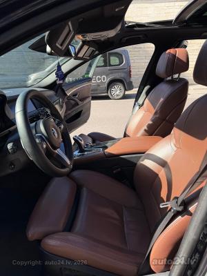 Blue BMW 5 Series 2011 in Tallinn, with an engine capacity of 3.00 L and mileage of 0 thousand km for 11490 €, photo 8 on AUTOMOTO.COM.LV