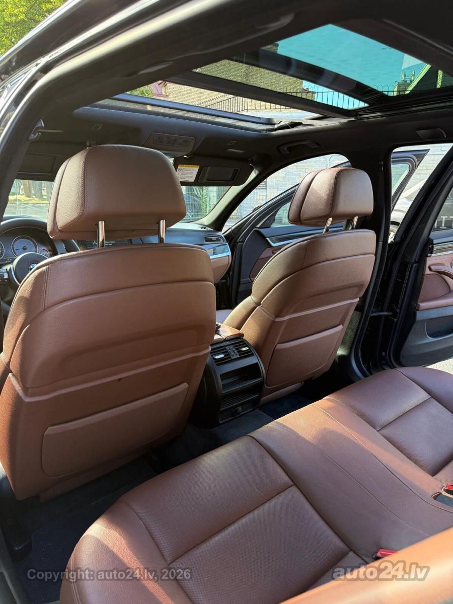 Blue BMW 5 Series 2011 in Tallinn, with an engine capacity of 3.00 L and mileage of 0 thousand km for 11490 €, photo 17 on AUTOMOTO.COM.LV