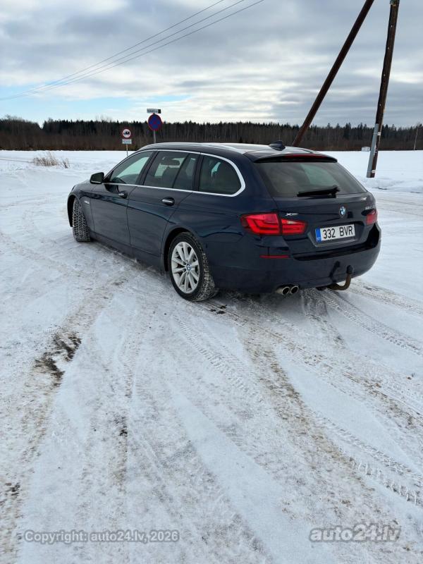 Zils BMW 5 Series 2012 Tallina, ar dzinēja tilpumu 2.00 L un nobraukumu 359 tūkst. km par 9500 €, foto 4 vietnē AUTOMOTO.COM.LV