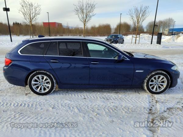 Blue BMW 5 Series 2012 in Tallinn, with an engine capacity of 2.00 L and mileage of 302 thousand km for 9900 €, photo 4 on AUTOMOTO.COM.LV