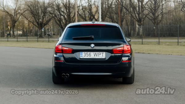 Zils BMW 5 Series 2013 Pērnava, ar dzinēja tilpumu 2.00 L un nobraukumu 343 tūkst. km par 9600 €, foto 4 vietnē AUTOMOTO.COM.LV