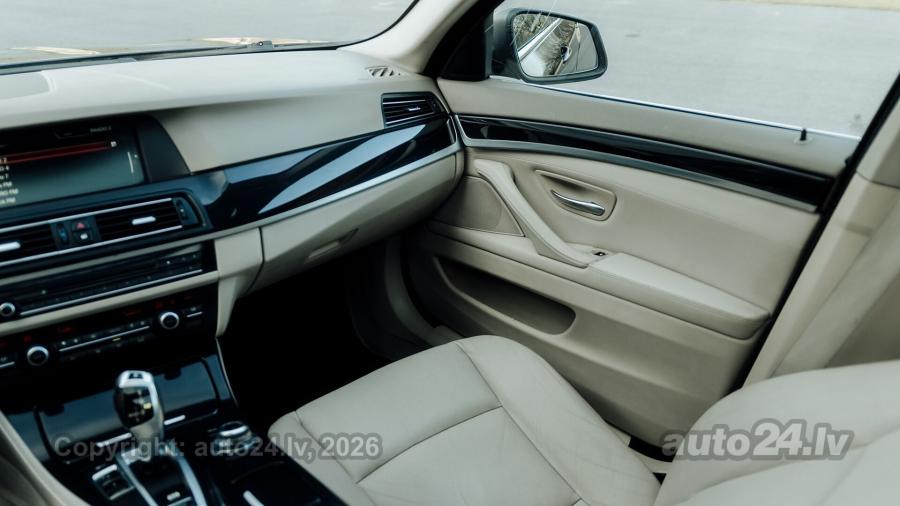 Blue BMW 5 Series 2013 in Parnu, with an engine capacity of 2.00 L and mileage of 343 thousand km for 9600 €, photo 11 on AUTOMOTO.COM.LV