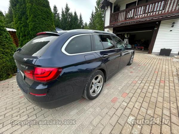 Zils BMW 5 Series 2013 Tallina, ar dzinēja tilpumu 2.00 L un nobraukumu 256 tūkst. km par 7000 €, foto 7 vietnē AUTOMOTO.COM.LV