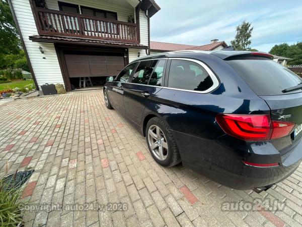 Zils BMW 5 Series 2013 Tallina, ar dzinēja tilpumu 2.00 L un nobraukumu 256 tūkst. km par 7000 €, foto 9 vietnē AUTOMOTO.COM.LV