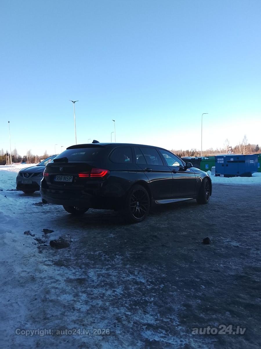 Zils BMW 5 Series 2014 Rapla, ar dzinēja tilpumu 3.00 L un nobraukumu 0 tūkst. km par 15800 €, foto 5 vietnē AUTOMOTO.COM.LV