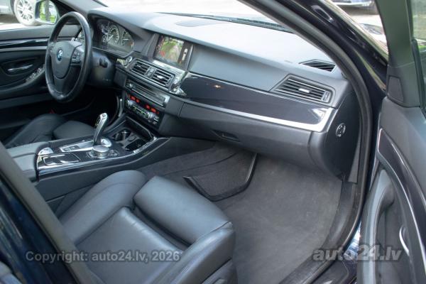 Blue BMW 5 Series 2016 in Tallinn, with an engine capacity of 3.00 L and mileage of 193 thousand km for 14900 €, photo 9 on AUTOMOTO.COM.LV