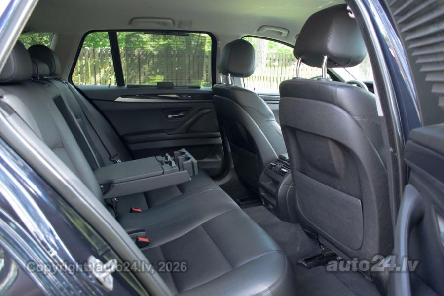 Blue BMW 5 Series 2016 in Tallinn, with an engine capacity of 3.00 L and mileage of 193 thousand km for 14900 €, photo 13 on AUTOMOTO.COM.LV